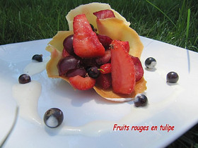 Recette fruits rouges en tulipe - Cuisine facile